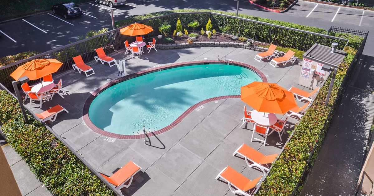 Hampton Inn Seattle-Airport from $85. Seattle Hotel Deals & Reviews - KAYAK