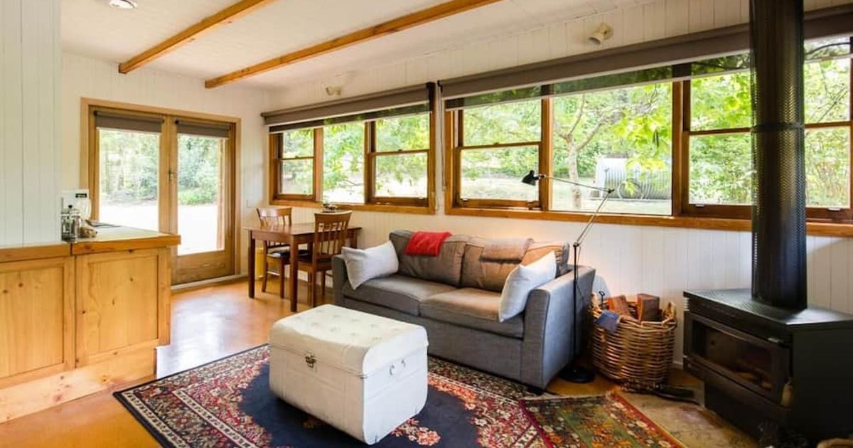 Braeside Mount Macedon Country Retreat Bed and Breakfast from $182 ...