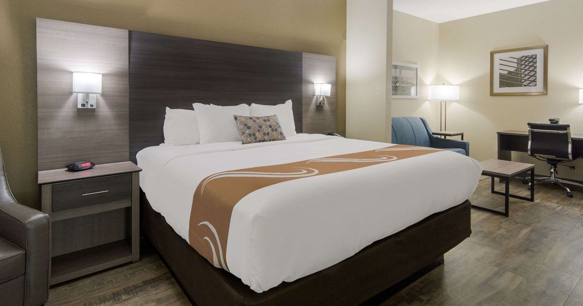 Quality Inn & Suites Roanoke - Fort Worth North from $73. Roanoke Hotel ...