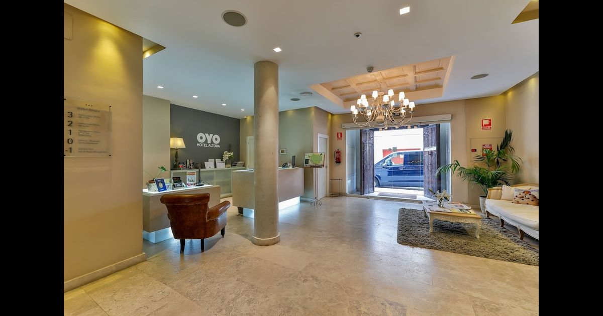 Hotel Altora in Tomelloso, Spain from $51: Deals, Reviews, Photos | momondo