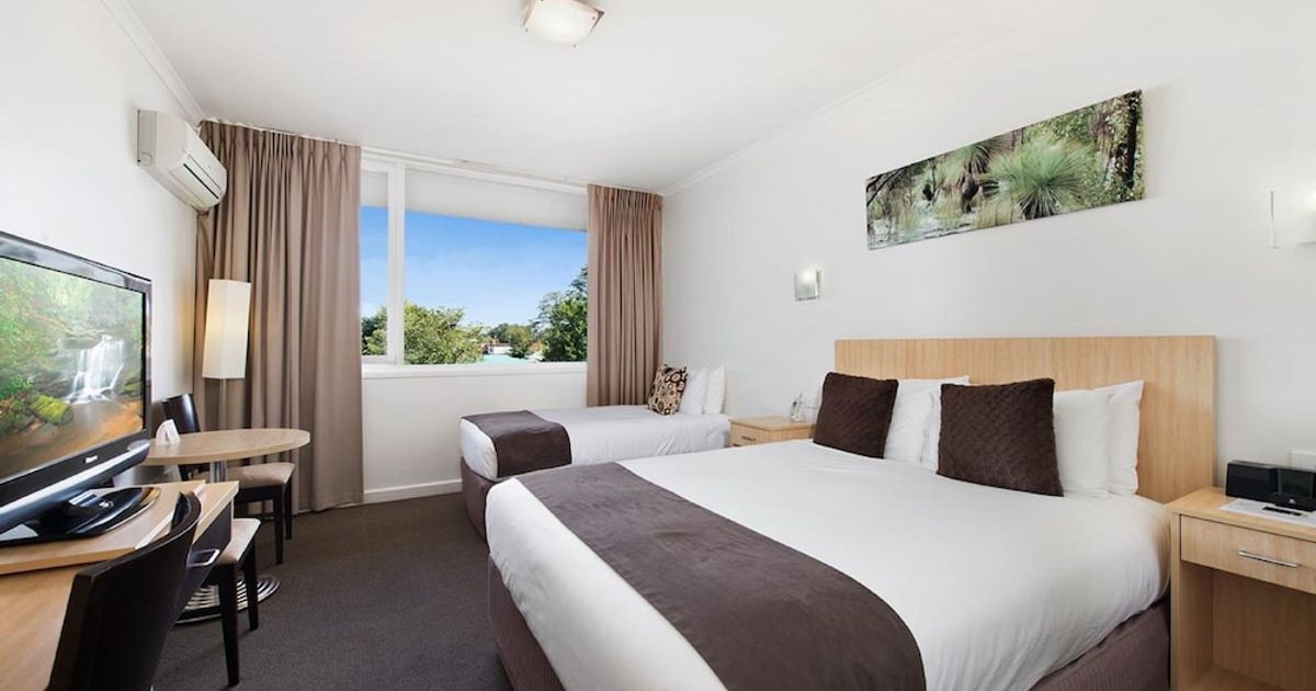 Comfort Inn Capital Horsham $115. Horsham Hotel Deals & Reviews - KAYAK