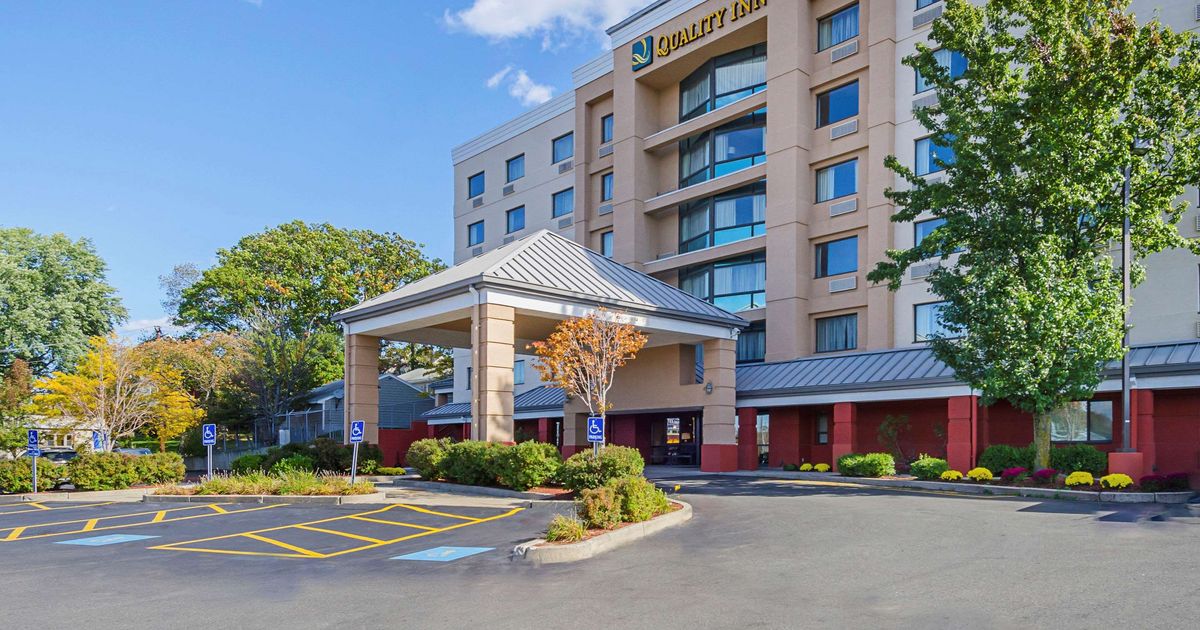 Quality Inn Boston-Revere from $81. Revere Hotel Deals & Reviews - KAYAK