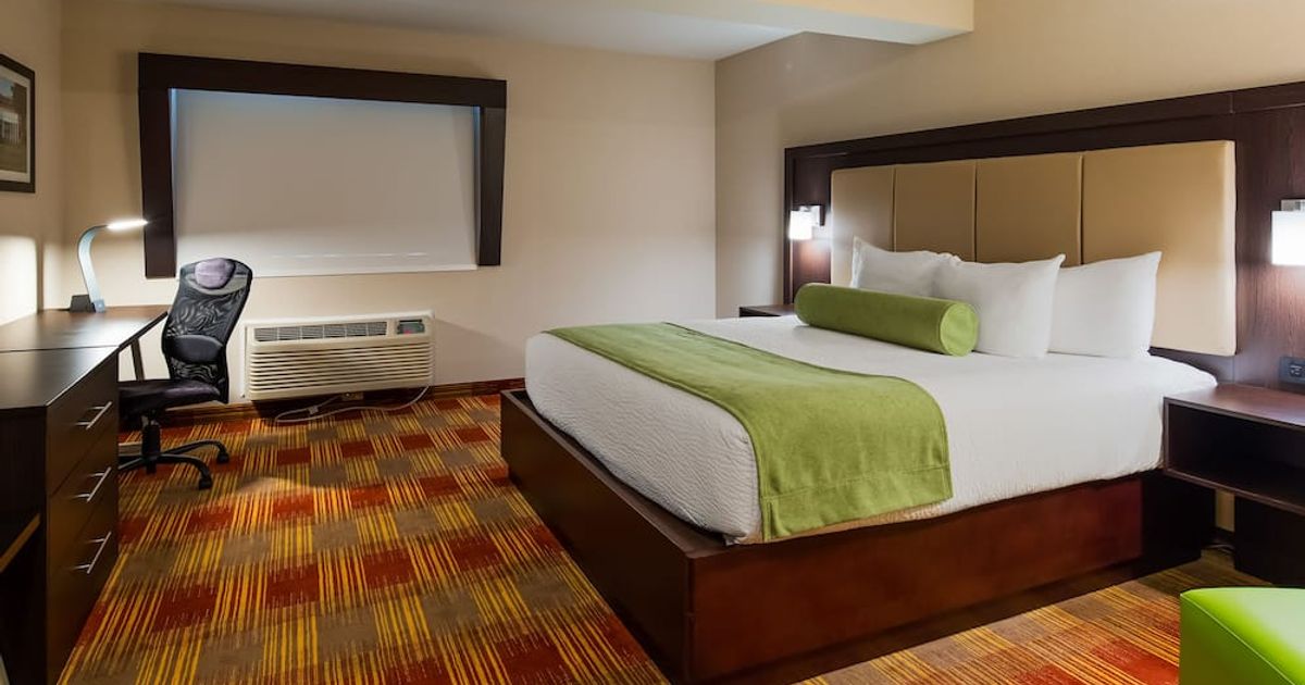 The Inn on Storrs from $130. Mansfield Center Hotel Deals & Reviews - KAYAK