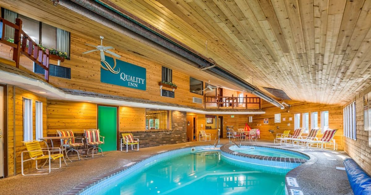 Quality Inn Saint Ignace I-75 £69. Saint Ignace Hotel Deals & Reviews ...