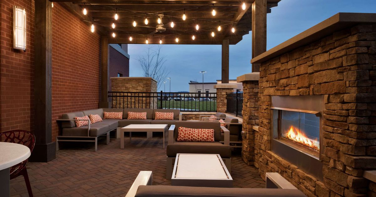 Hampton Inn Spring Hill from $152. Spring Hill Hotel Deals & Reviews ...