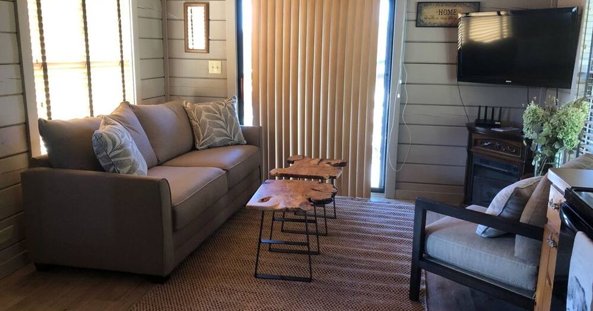 The Copperhead Lodge & Resort from $98. Blairsville Hotel Deals ...