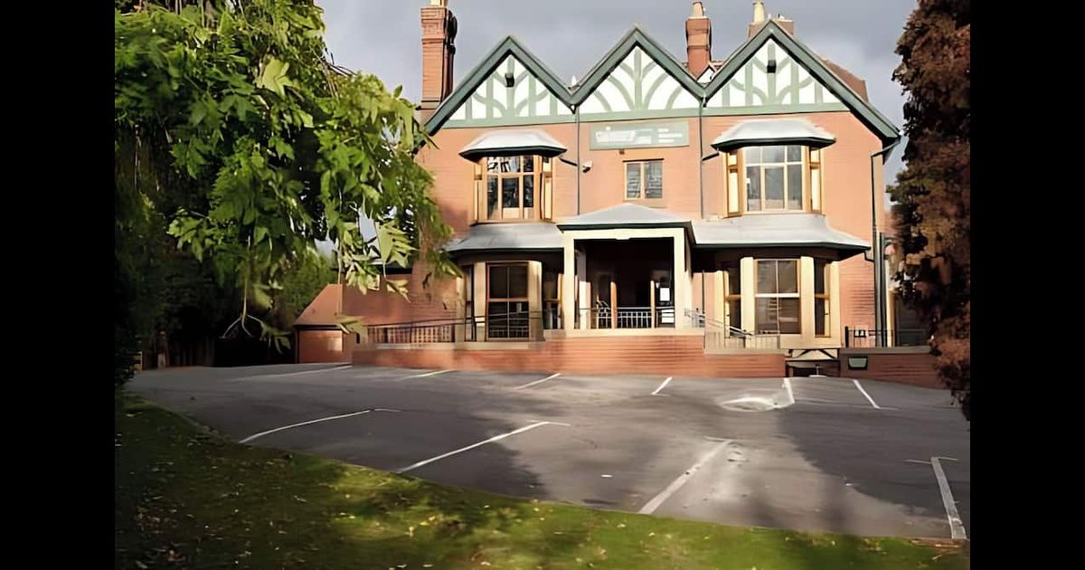Staindrop Hotel in Sheffield, the United Kingdom from $58: Deals ...