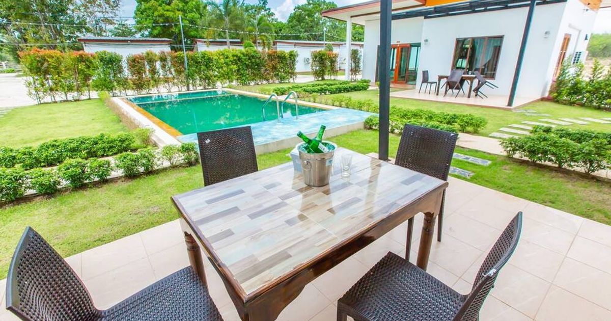 Ozone Resort & Pool Villa from $18. Phatthalung Hotel Deals & Reviews ...