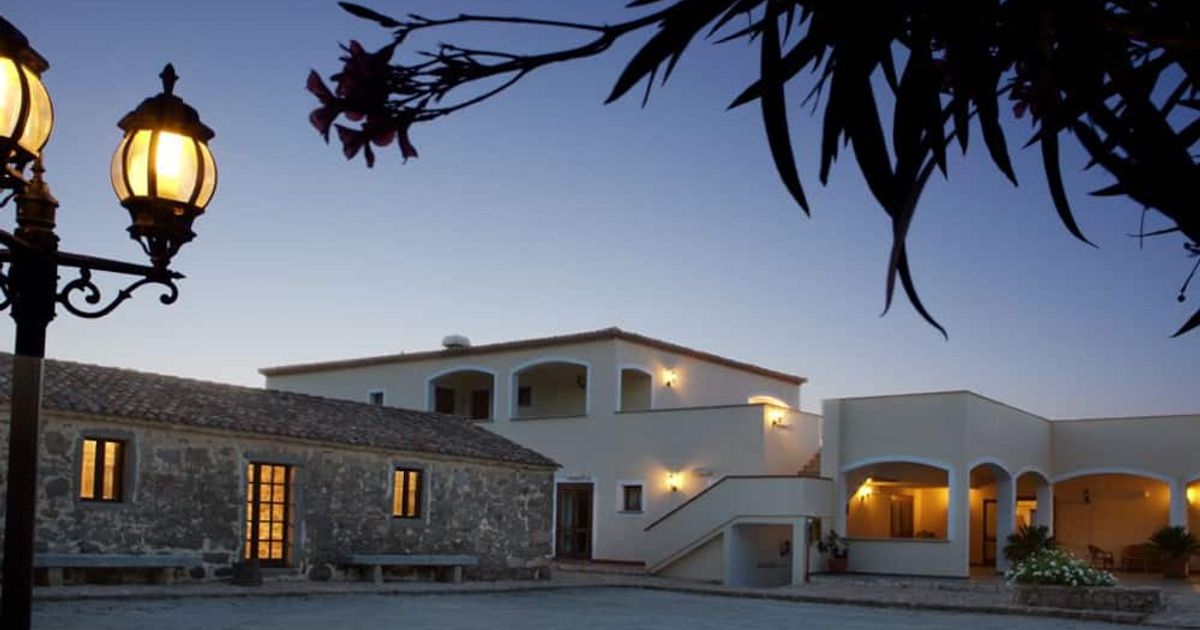 Hotel Valkarana Country Relais from $86. Sant'Antonio di Gallura Hotel ...