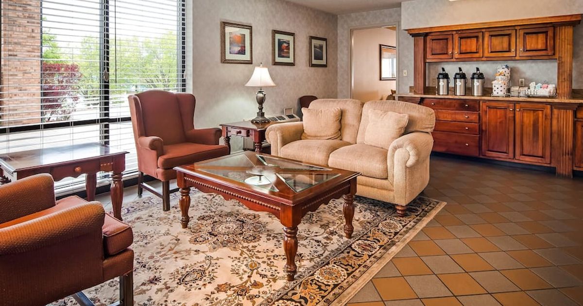 Bryson Inn from $81. Mount Airy Hotel Deals & Reviews - KAYAK