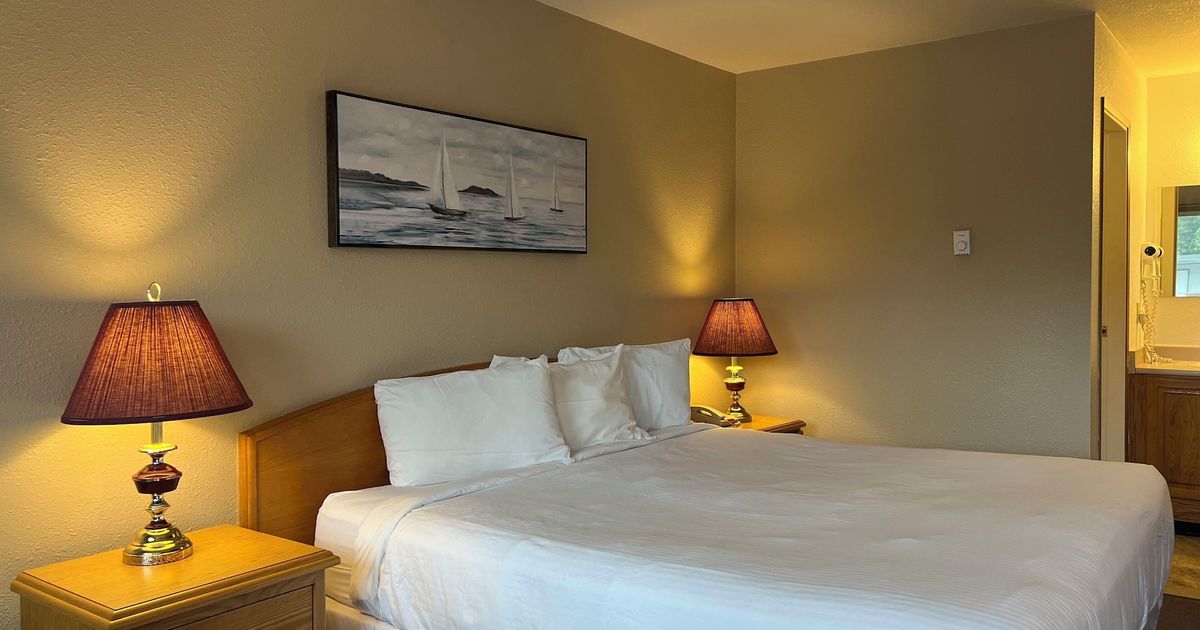 Chalet Inn from $85. Kitimat Hotel Deals & Reviews - KAYAK