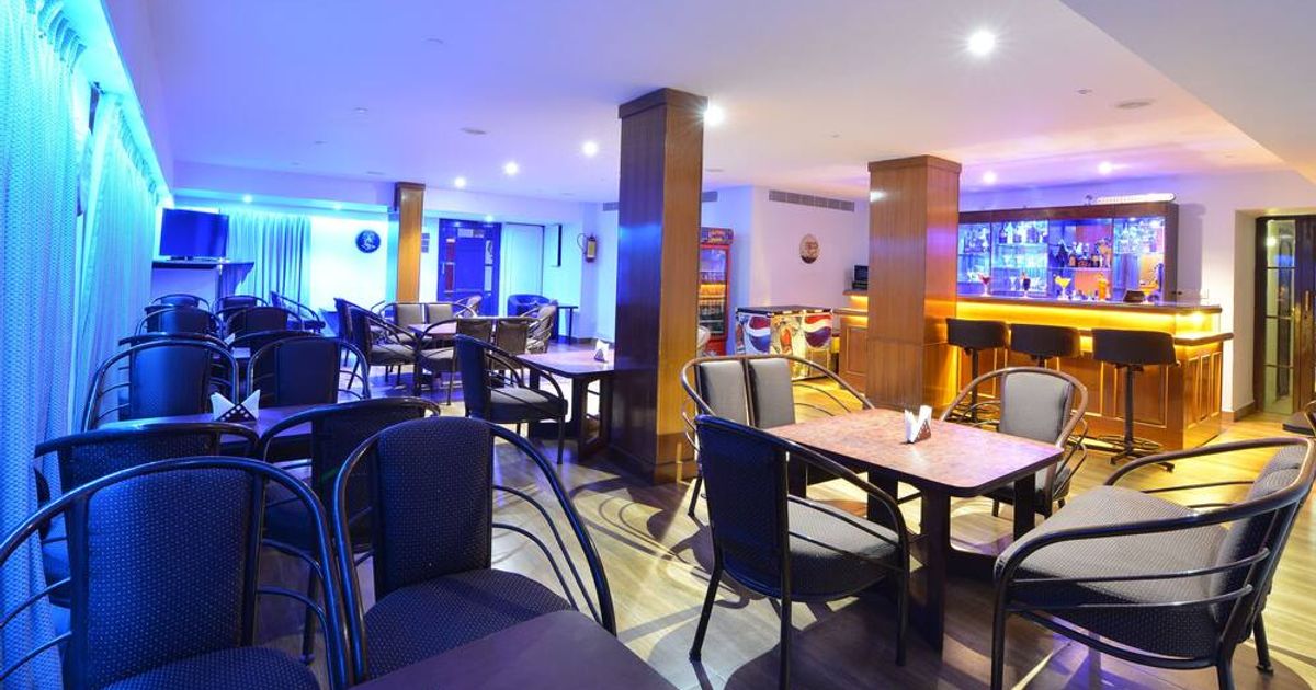 Srm Hotel Maraimalai Nagar Chennai £40. Chennai Hotel Deals & Reviews ...