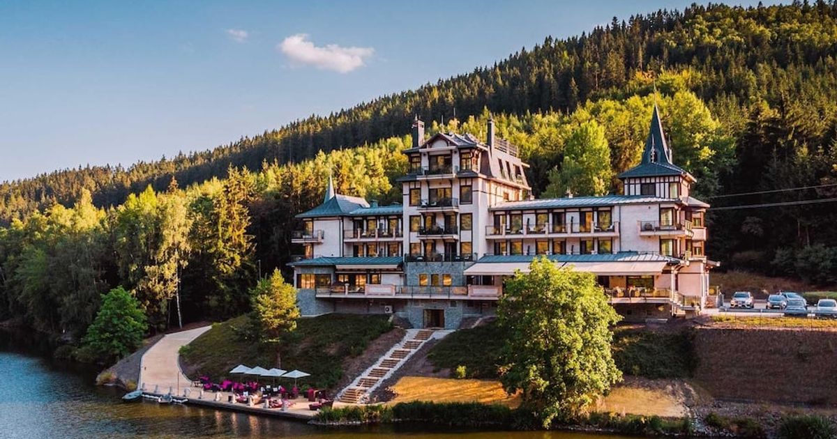 Retro Riverside Wellness Resort ab 119 €. Hotels in Karlsbad - KAYAK