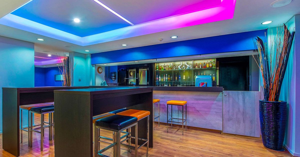 Quality Hotel Ambassador Perth $95. Perth Hotel Deals & Reviews - KAYAK