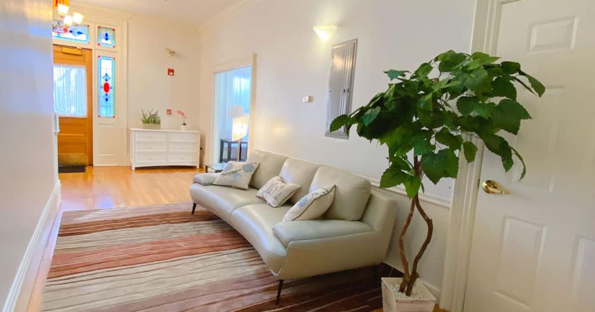 Ginkgo House on Harvard from $199. Cambridge Hotel Deals & Reviews - KAYAK