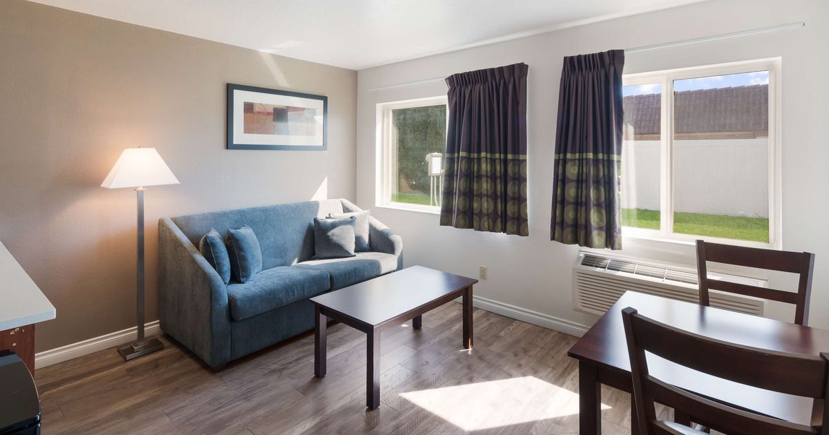 Quality Inn & Suites Kennewick Tri-Cities from $59. Kennewick Hotel ...