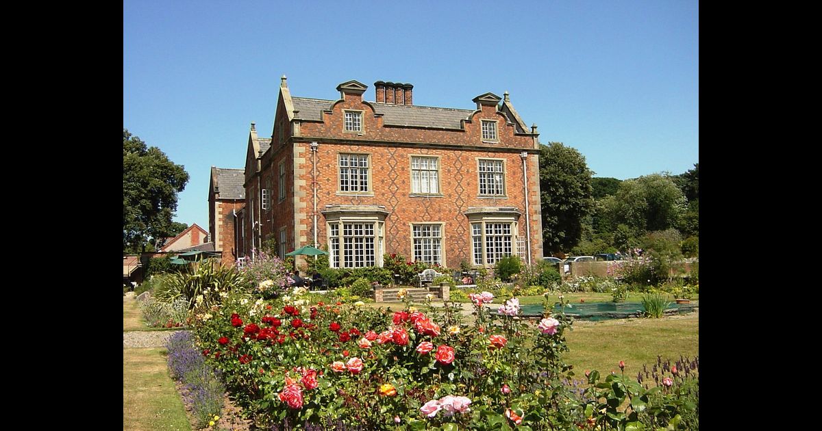 Willington Hall a Tarporley, il Regno Unito da 85 €: offerte ...