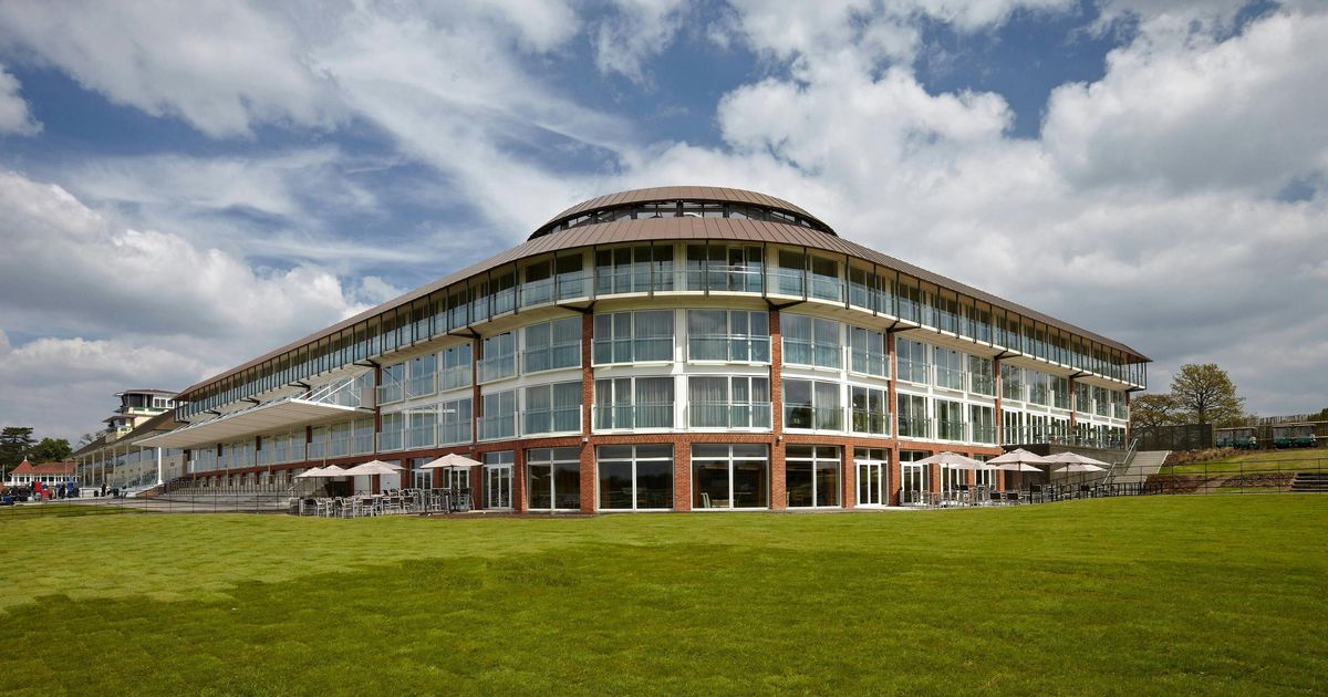 Lingfield Park Marriott Hotel & Country Club ab 99 €. Hotels in ...
