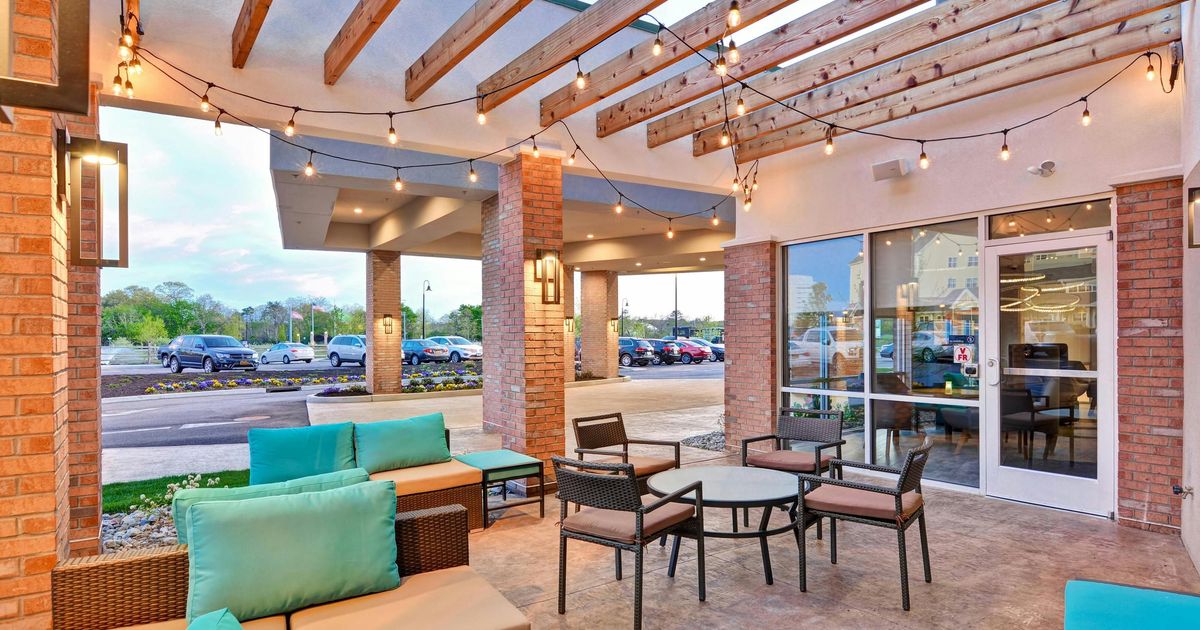 Courtyard by Marriott Long Island Islip/Courthouse Complex from $154 ...