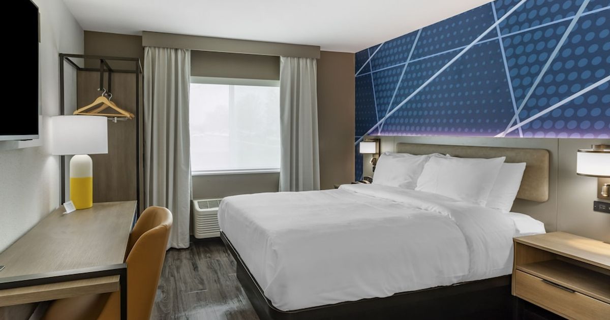 Comfort Inn Mount Pleasant - Racine from $73. Racine Hotel Deals ...