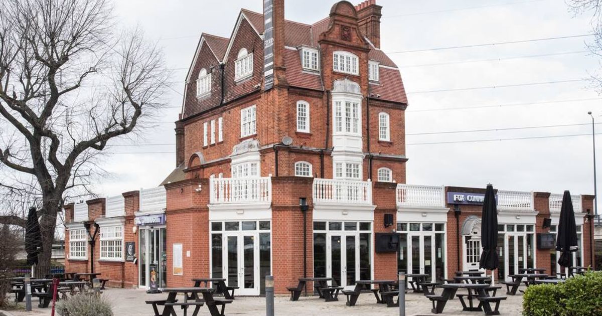 Fox Connaught London Excel from $75. London Hotel Deals & Reviews - KAYAK