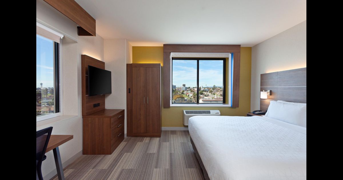 Holiday Inn Express Los Angeles - LAX Airport By IHG in Los Angeles ...