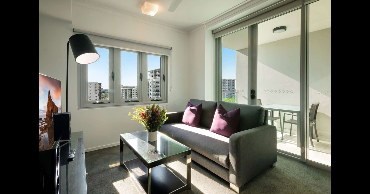 H on Mitchell Apartment Hotel in Darwin, Australia from $26: Deals ...