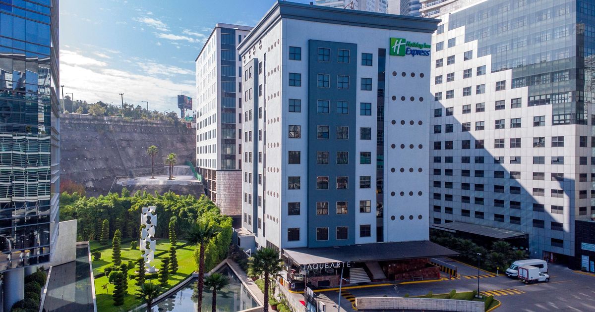 Holiday Inn Express Mexico Santa Fe $94. Mexico City Hotel Deals ...