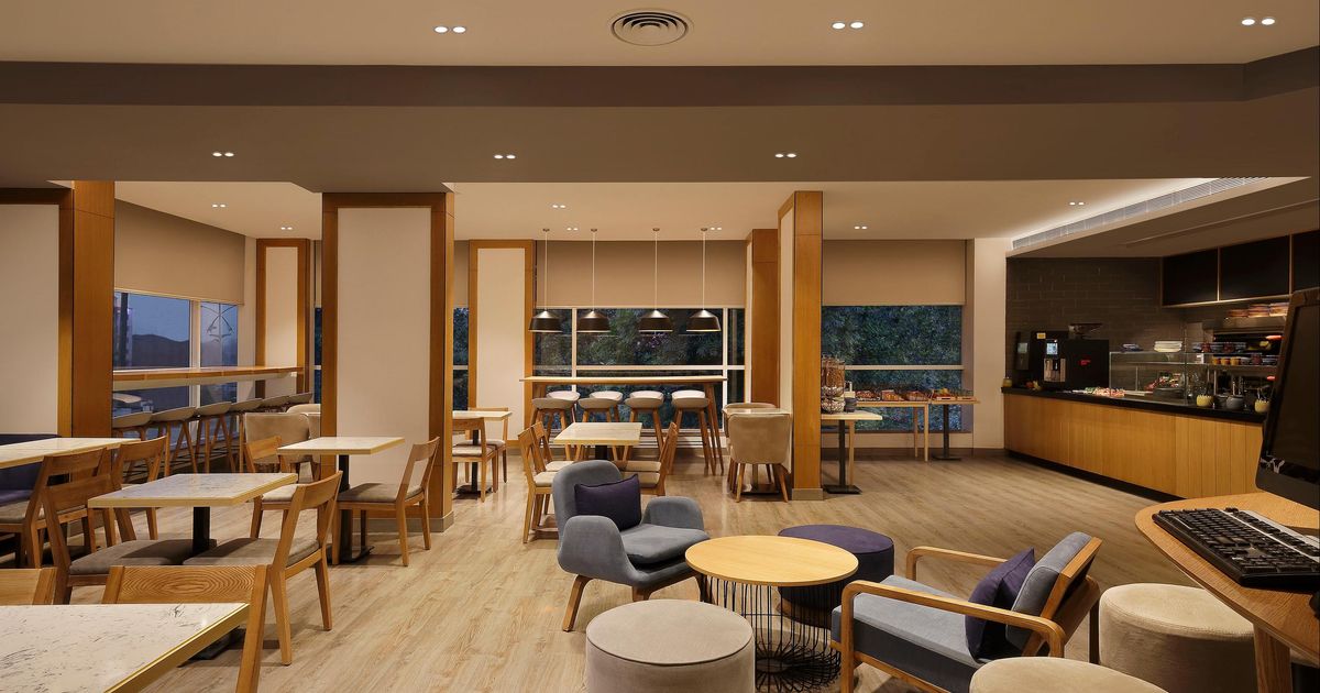 Holiday Inn Express Pune Pimpri By IHG from $32. Pune Hotel Deals ...