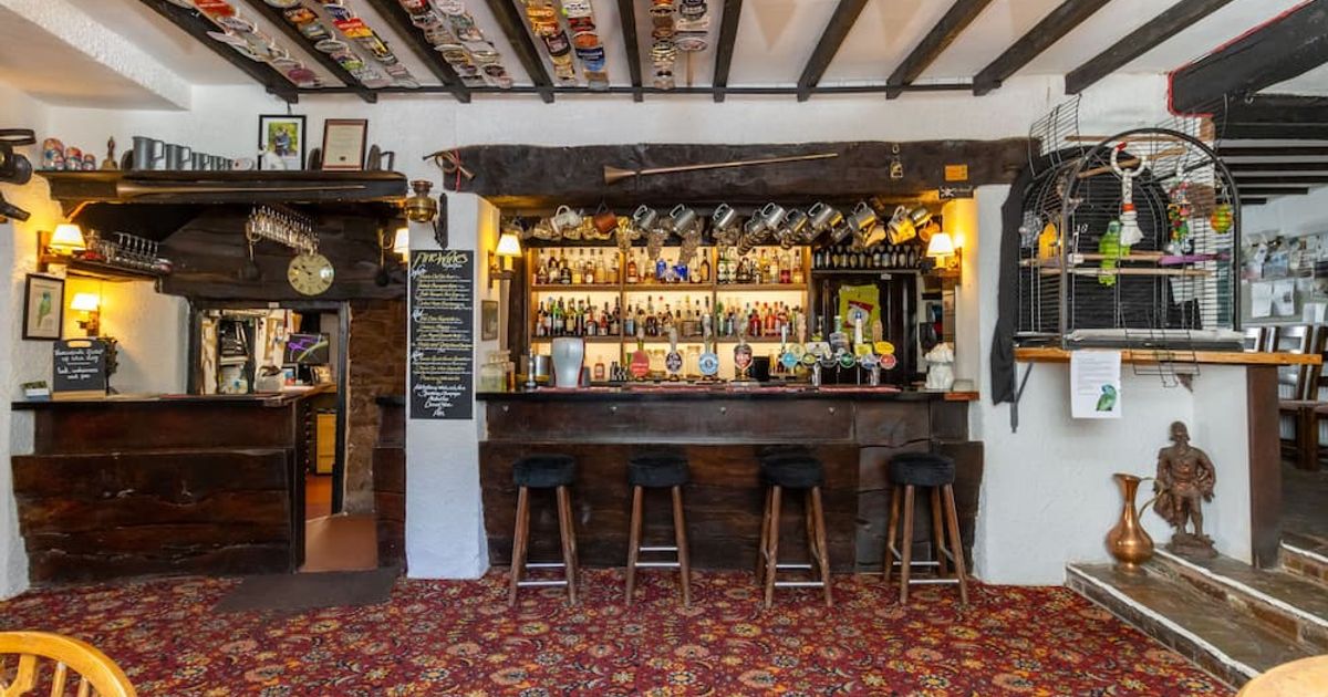 New Inn from . Crediton Hotel Deals & Reviews - KAYAK