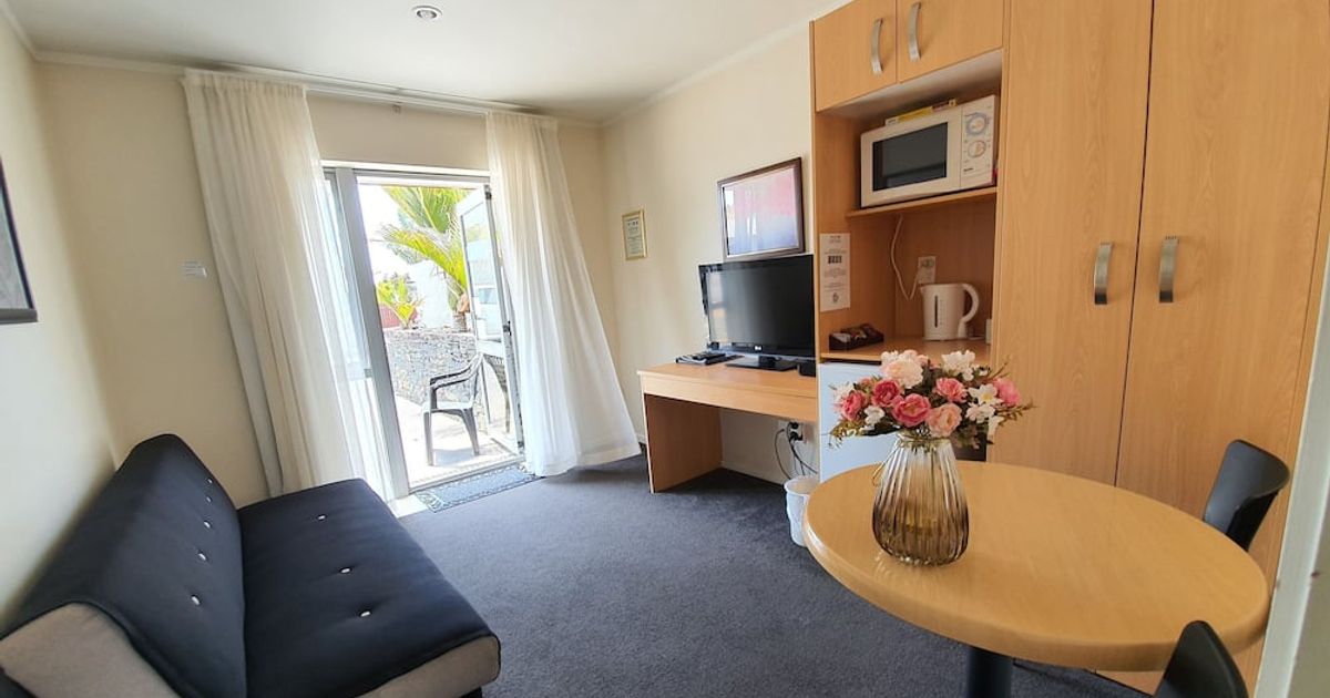 Ocean Inn Motel $98. Auckland Hotel Deals & Reviews - KAYAK