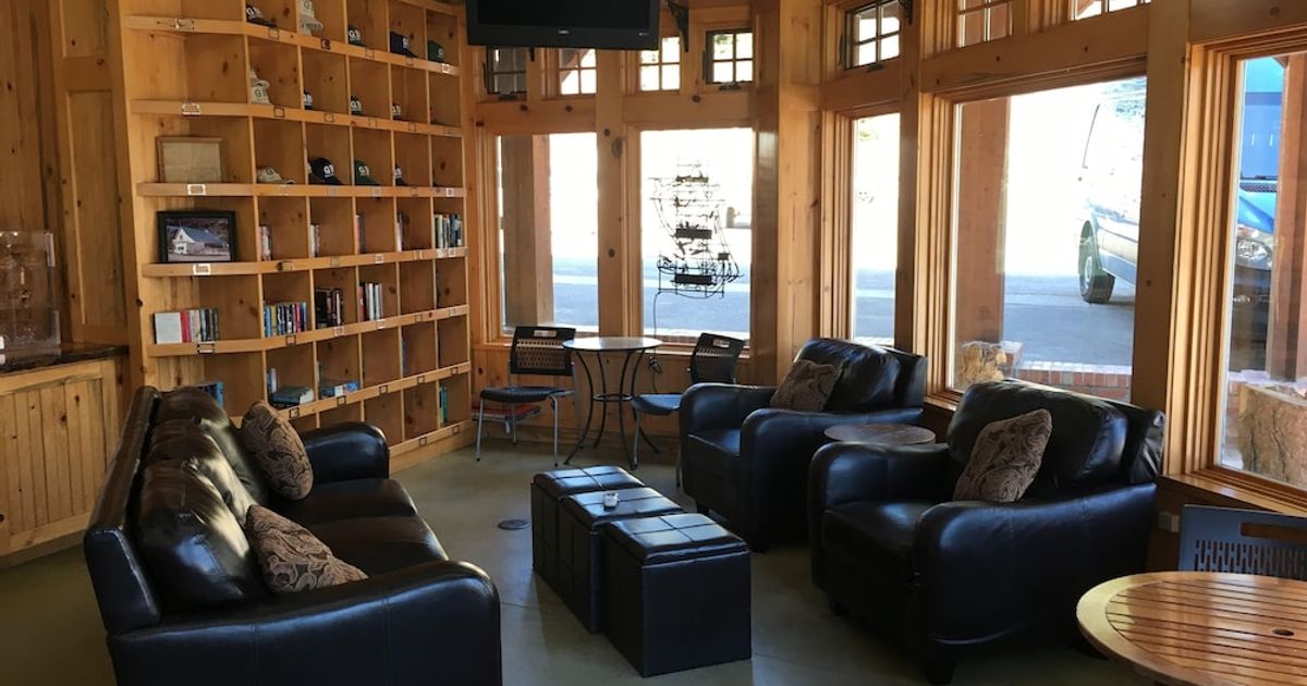 The Green Bridge Inn, Red Cliff | HotelsCombined