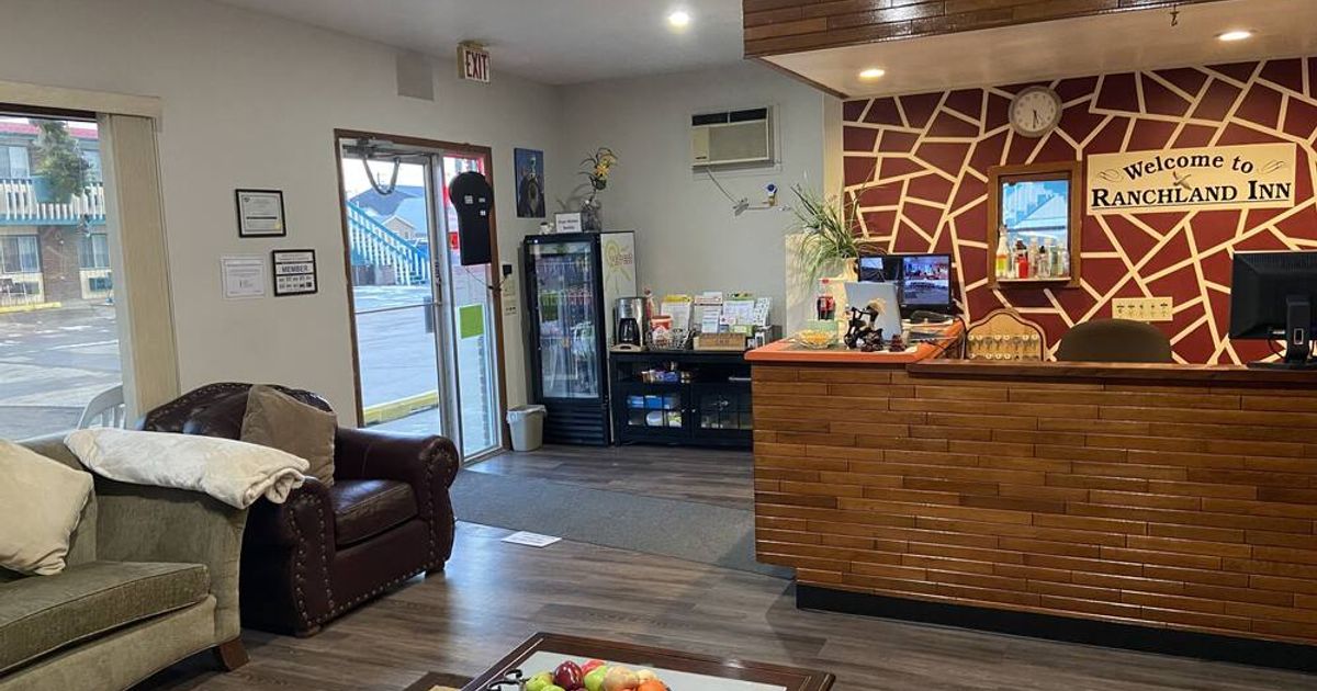 Ranchland Inn from $65. Nanton Hotel Deals & Reviews - KAYAK