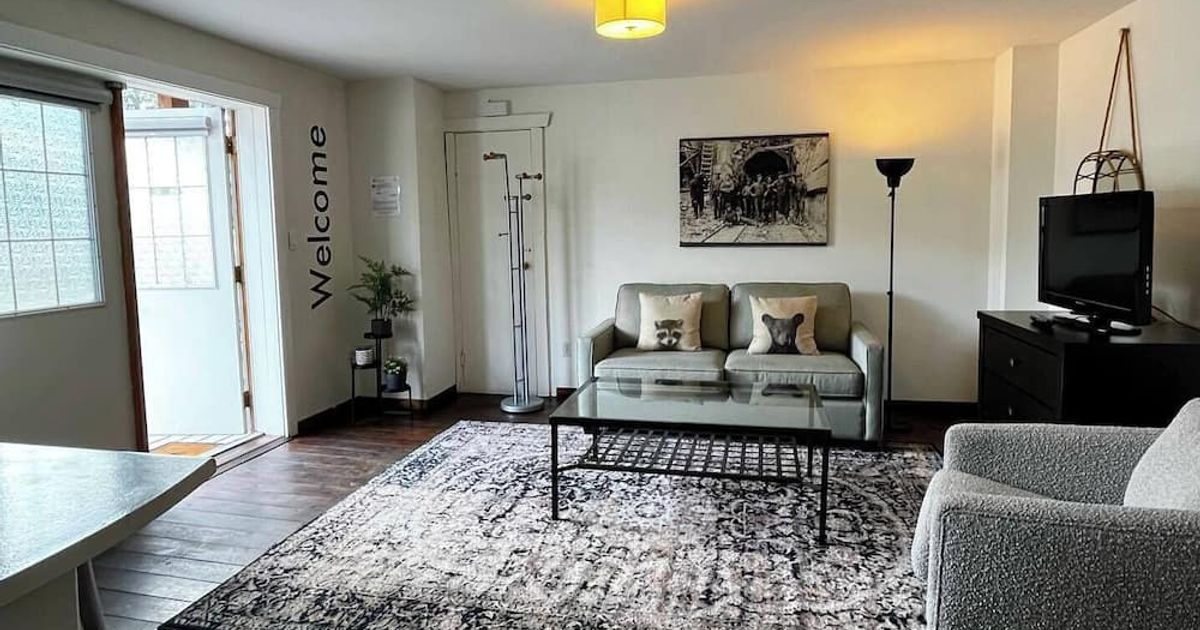 Snow Valley Lodging $189. Fernie Hotel Deals & Reviews - KAYAK