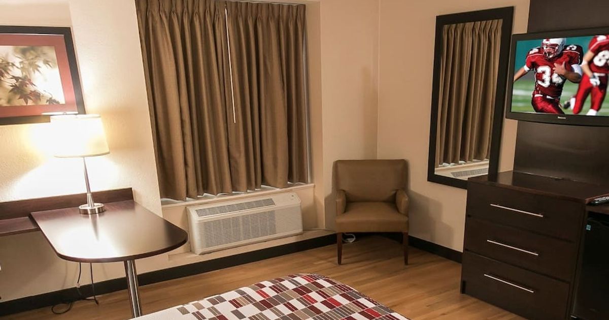 Red Roof Inn Sutton from $84. Sutton Hotel Deals & Reviews - KAYAK