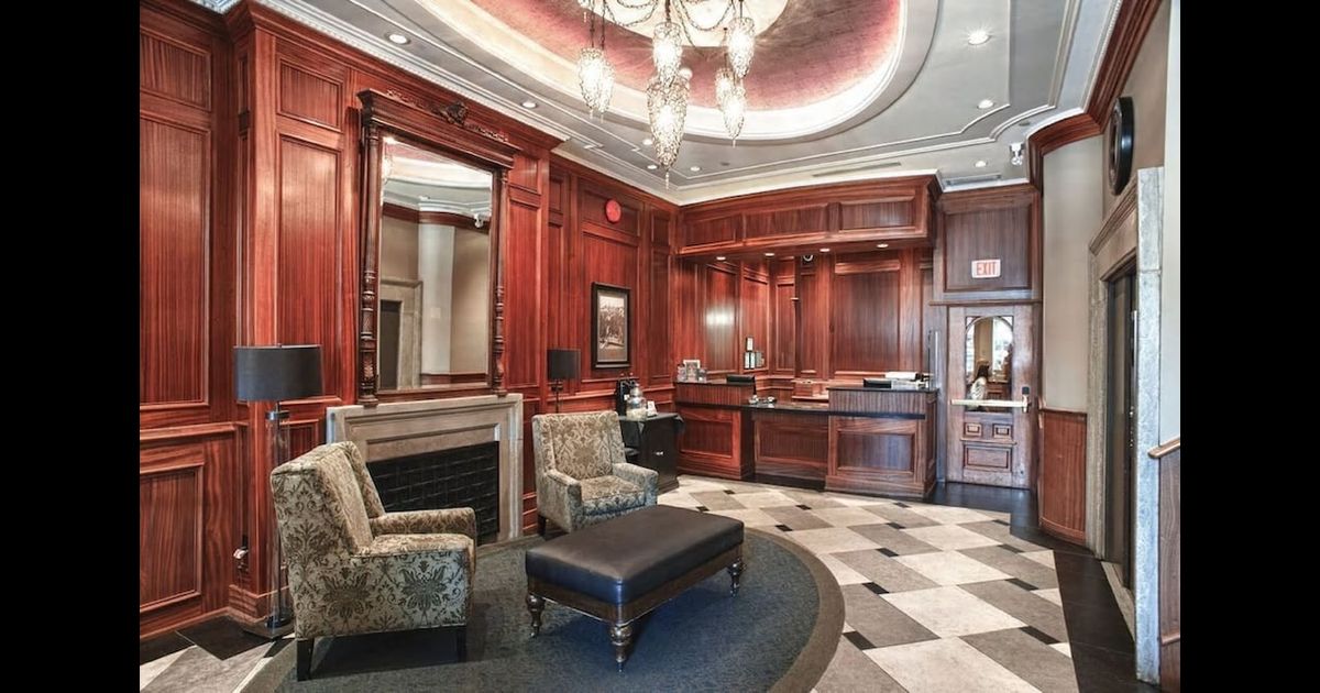 Strathcona Hotel in Victoria, Canada from $120: Deals, Reviews, Photos ...