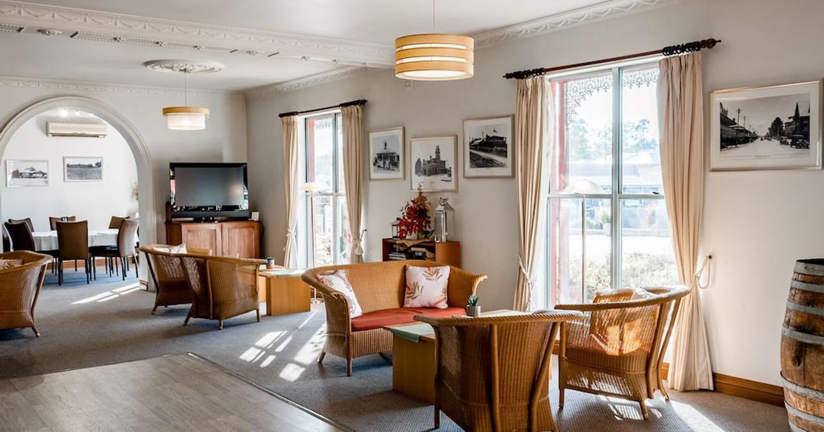 The Henry Parkes Motel Tenterfield, Tenterfield | HotelsCombined