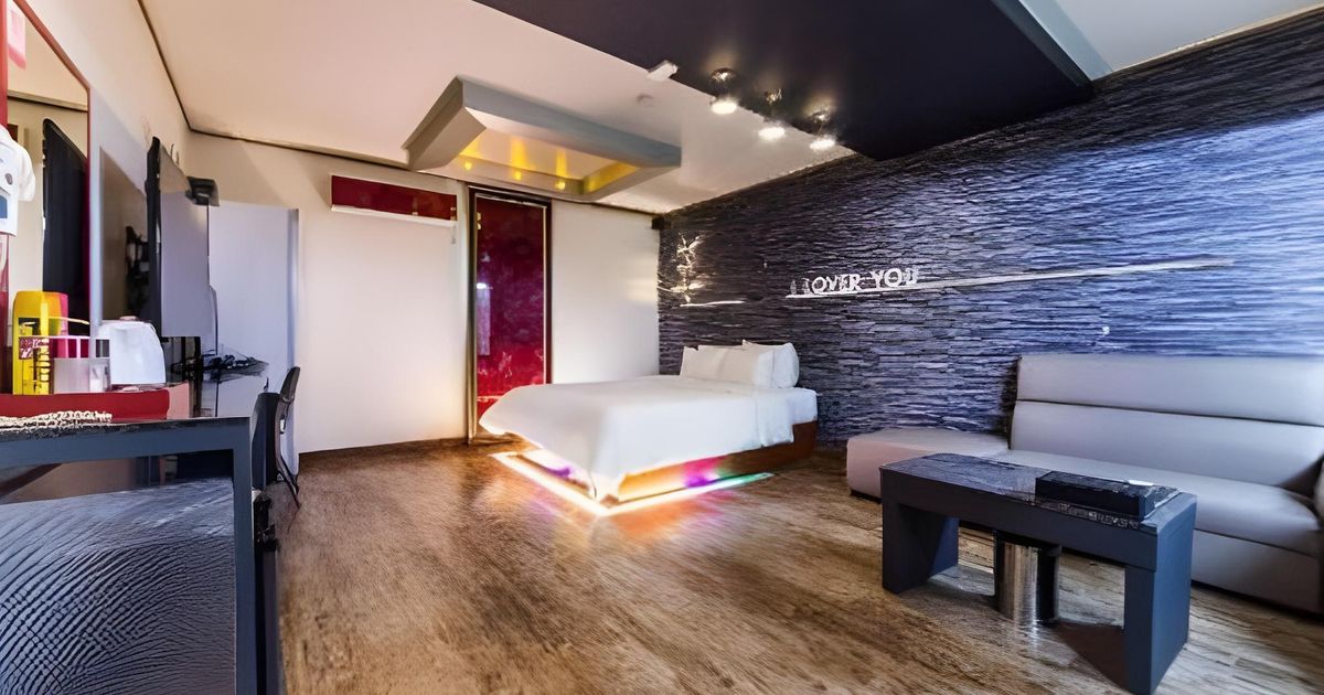 Wow Motel เริ่มต้นที่ ฿1,223 (฿̶4̶,̶2̶3̶7̶) โซล โมเทล - KAYAK