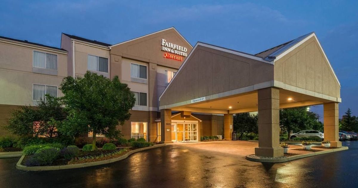 Fairfield Inn & Suites Indianapolis Northwest £66. Indianapolis Hotel ...