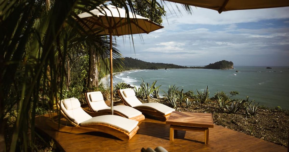 Arenas del Mar Beachfront & Rainforest Resort from $547. Manuel Antonio ...