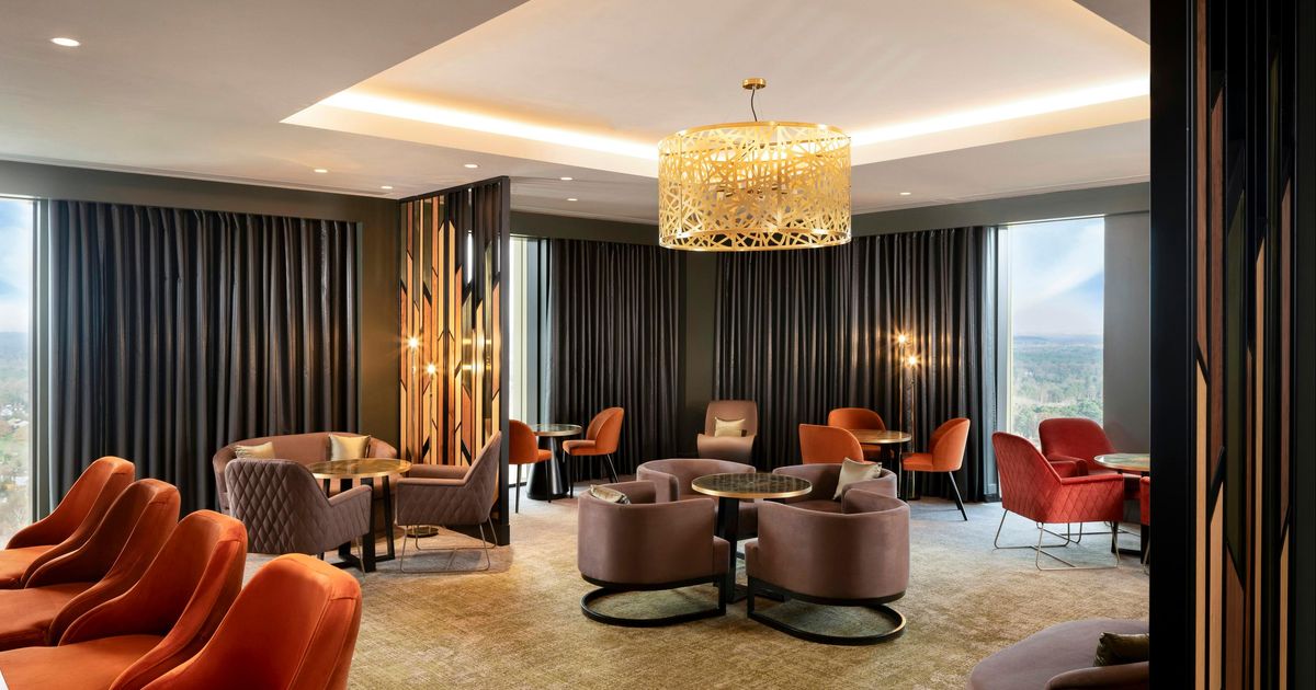Hilton Woking £83. Woking Hotel Deals & Reviews - KAYAK