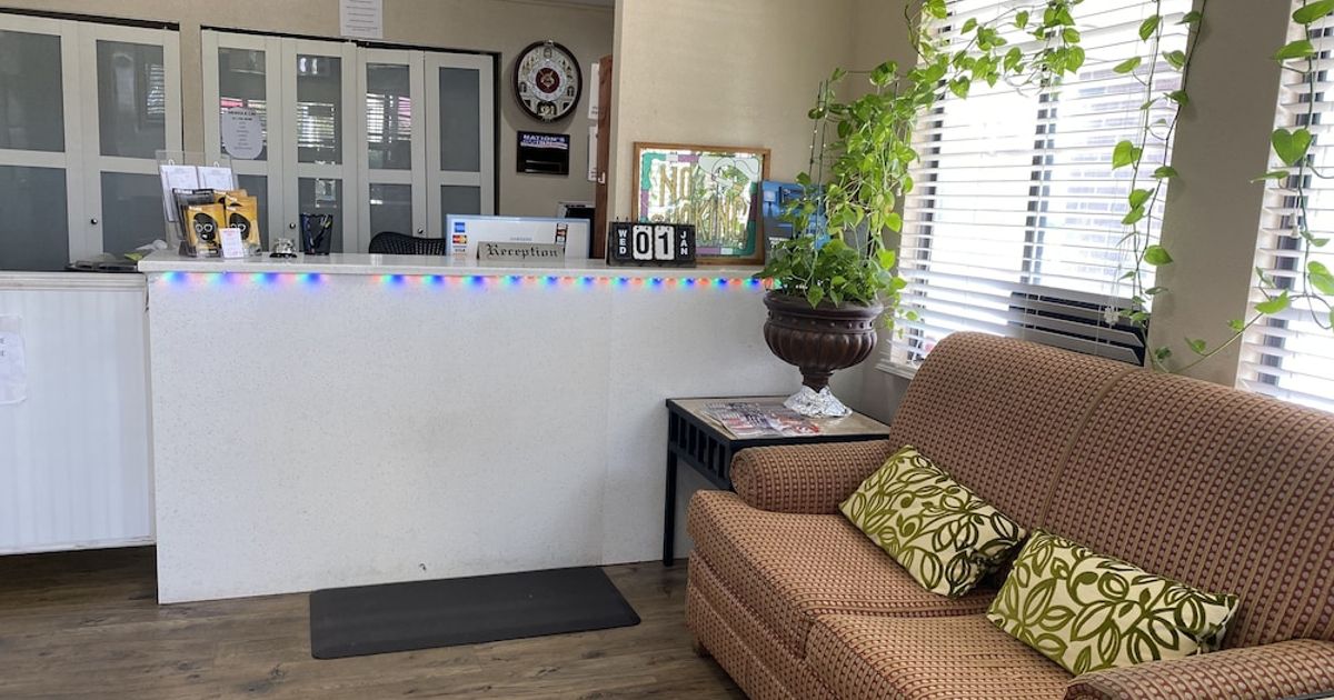 Nation's Inn Kinston £42. Kinston Hotel Deals & Reviews - KAYAK