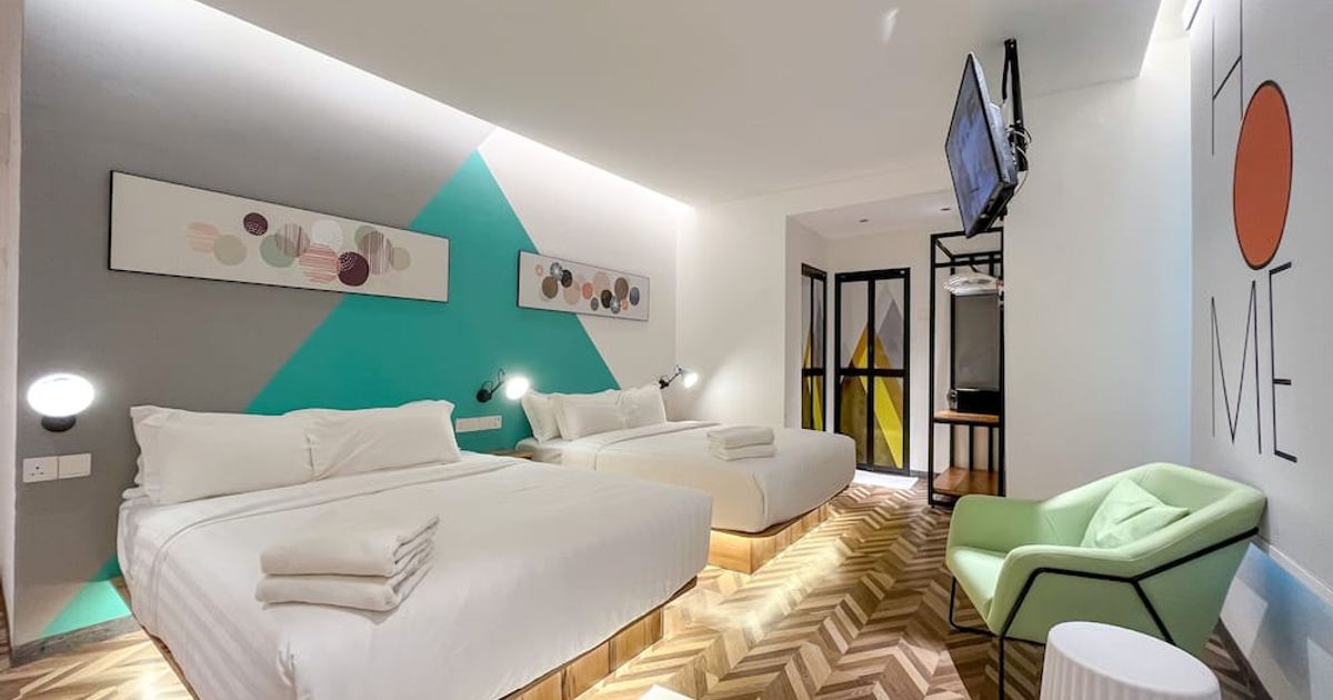 Apple 1 Hotel Queensbay from $21. Bayan Lepas Hotel Deals & Reviews - KAYAK