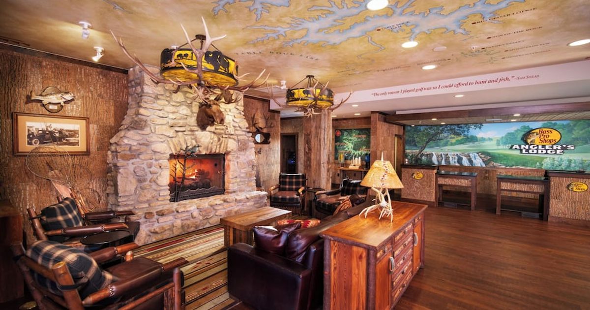 Bass Pro Shops Angler's Lodge from $118. Hollister Hotel Deals ...