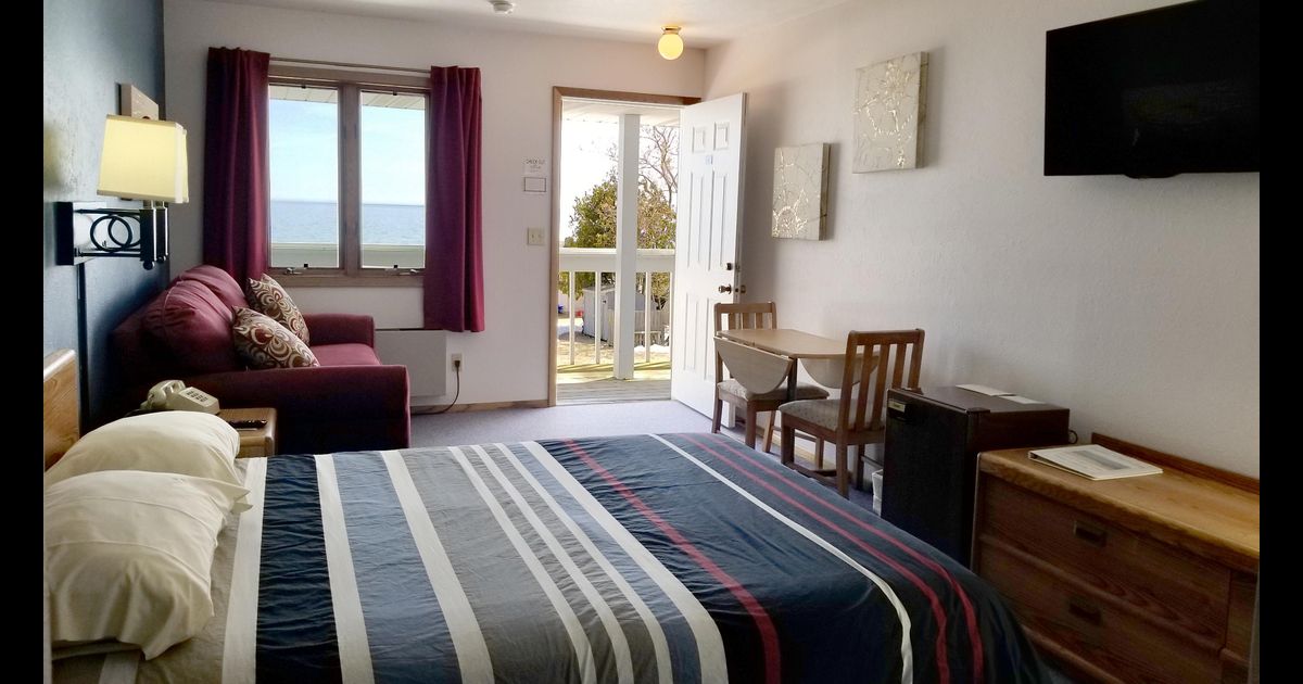 Square Rigger Lodge in Egg Harbor, the United States from $142: Deals ...