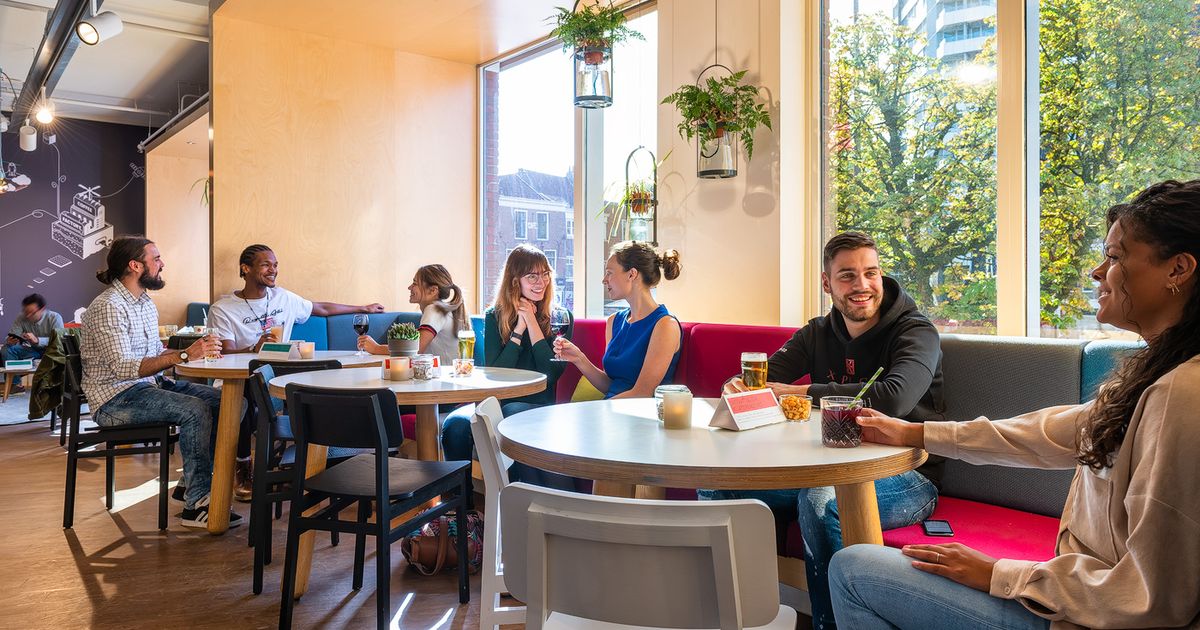 Stayokay Hostel Utrecht Centrum en S/ 99 (S̶/̶ ̶8̶4̶4̶). Utrech ...