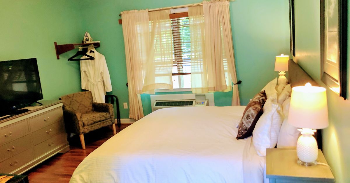 Kilmarnock Inn from . Kilmarnock Hotel Deals & Reviews - KAYAK