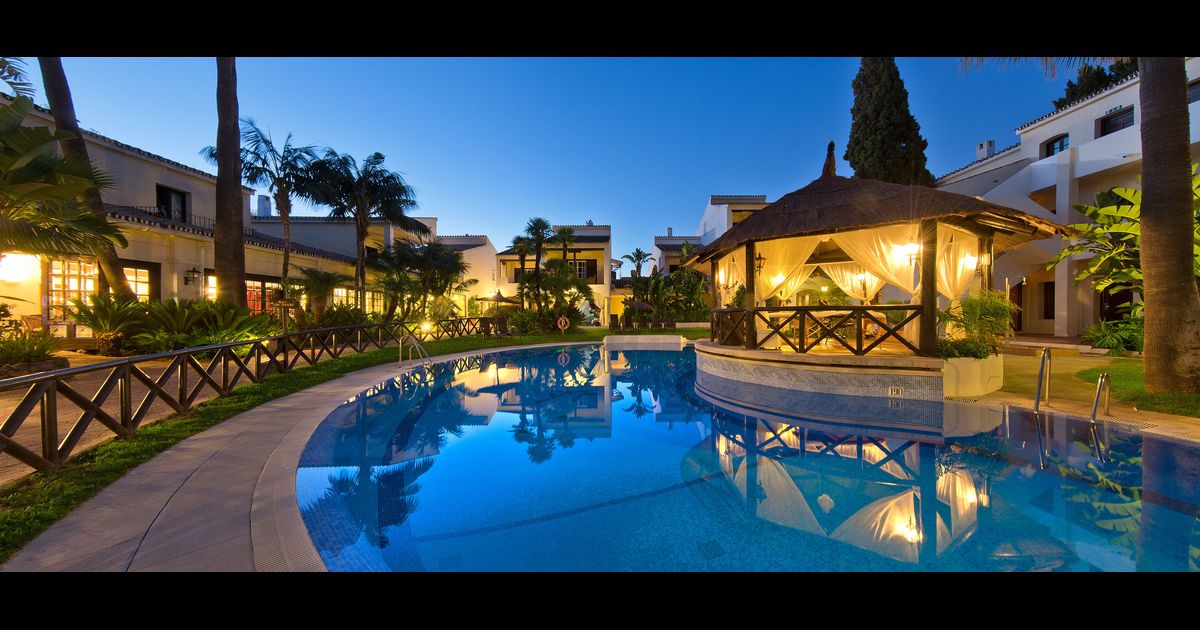 Bluebay Banús, Marbella - Compare Deals