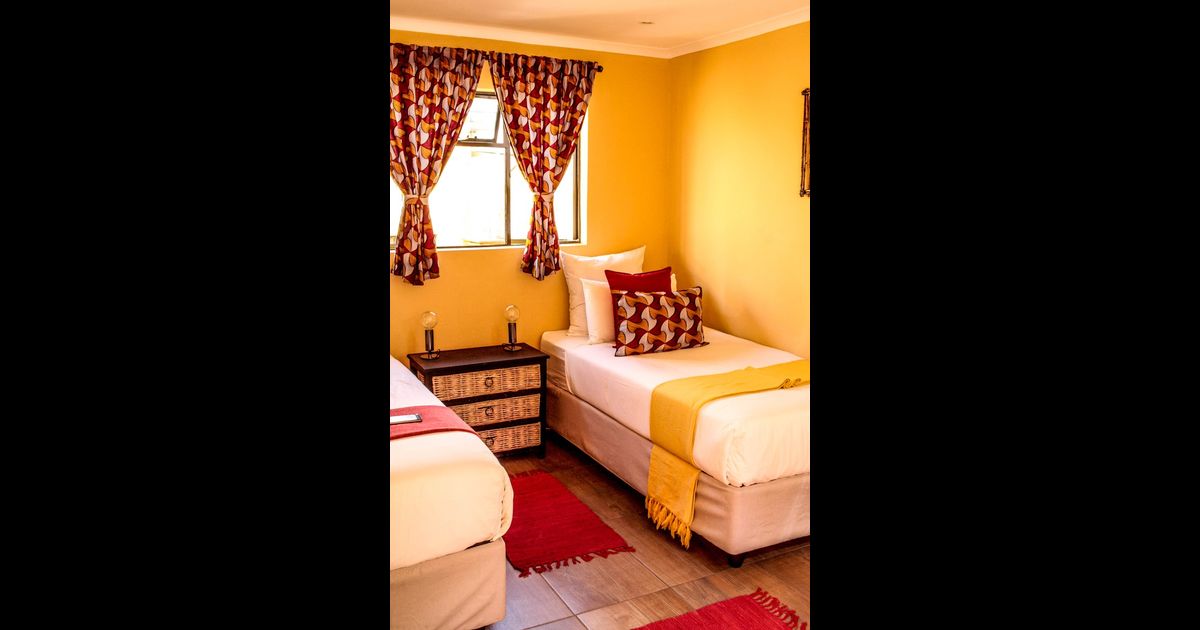 Lebo's Soweto Backpackers in Johannesburg, South Africa from $15: Deals ...