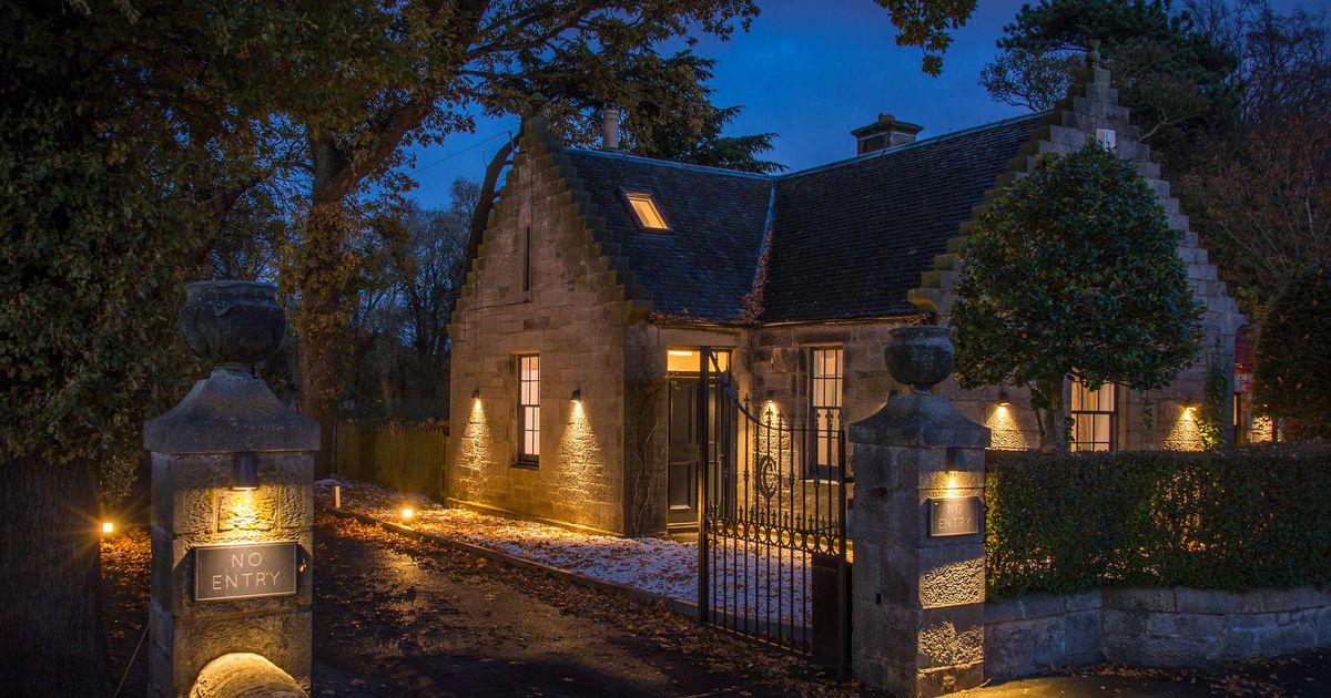 Carlowrie Castle from . Newbridge Hotel Deals & Reviews - KAYAK